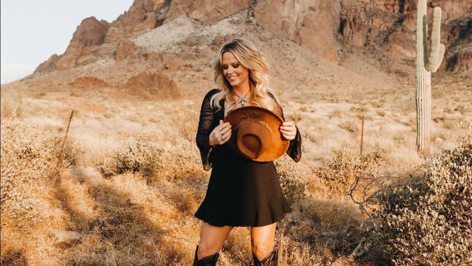 Shari Rowe - Too Good To Go